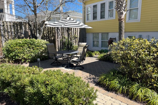 Entire Home With Multiple Suites, Saltwater Pool, Washer & Dryer - Géorgie, États-Unis