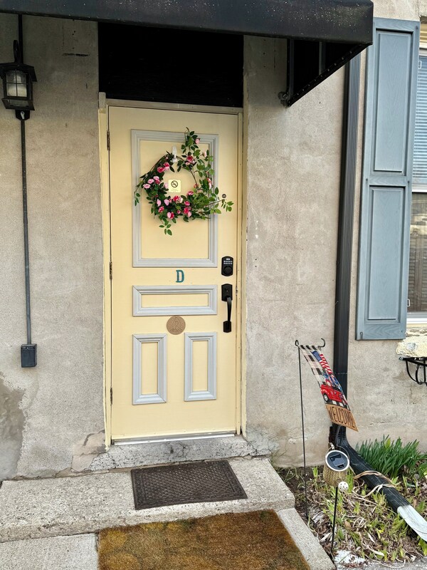 Charming 1-bedroom Apartment D In Lovely Sackets Harbor With Wifi, Ac - Sackets Harbor, NY