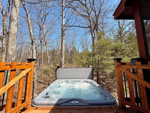 Serenity Now - Casual Luxury, Effortless Fun, All The Perks - Innsbrook, MO