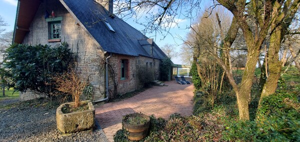 Quiet Gîte On The Edge Of A Forest, Ideal For Families With Pets Except Cats. - Normandy