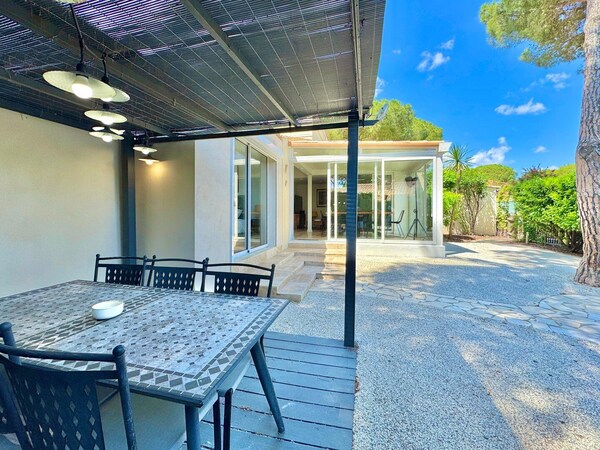 Villa For 6 People, Pool & Air Conditioning - Agde