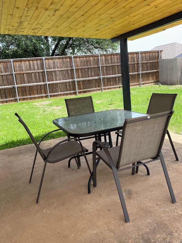 2- Bedroom 1 Bath Home, Close To Everything N Dallas Has To Offer. - フリスコ, TX