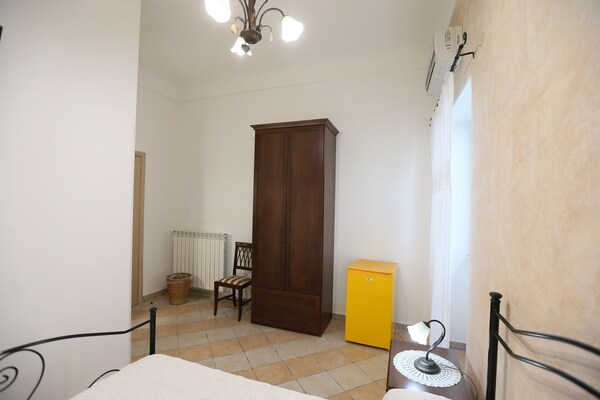B&b 'A Casa Di Silvia': Family Welcoming And Relaxation Near Gallipol, Salento - Matino