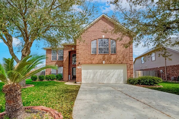 Charming 4-bedroom Park House With Wifi And Ac In Katy ! - Katy, TX