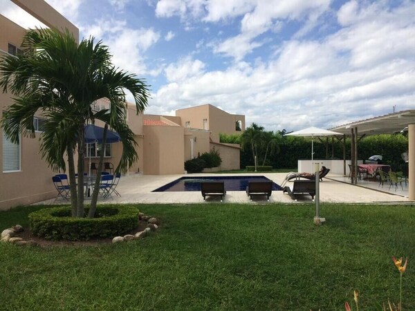Anapoima House - La Mesa