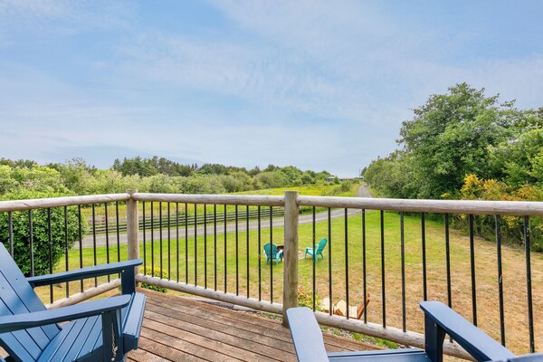 Cottage W/ Sundeck Near Beach | Wifi - ワシントン州