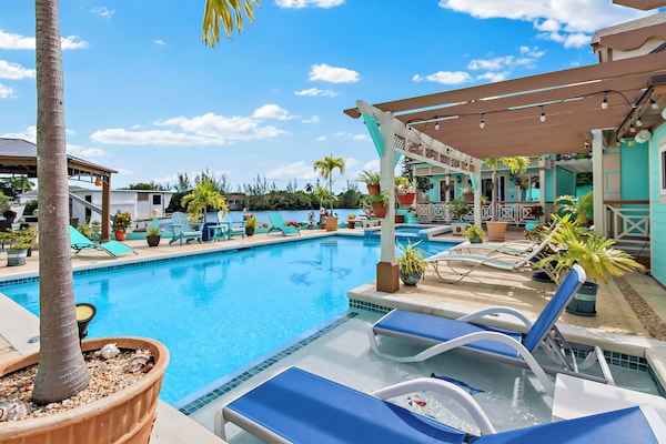 New Luxe Private Family Getaway In The Bahamas! - Nassau