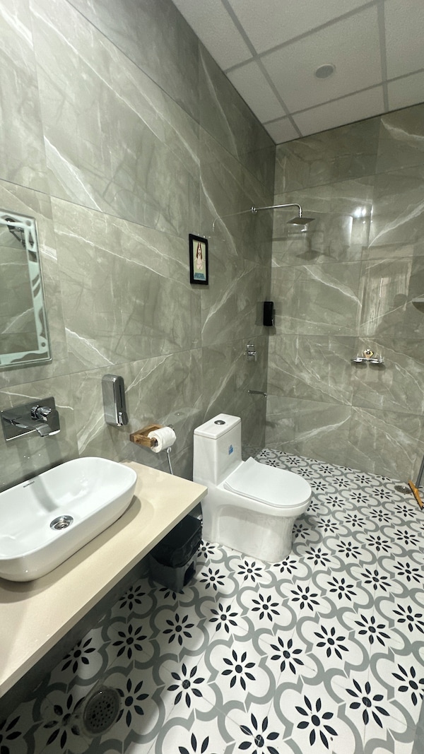 Bumblebee 4 Individual Bedroom Apartment In Enchanting Jaipur With Wifi, Ac - Jaipur