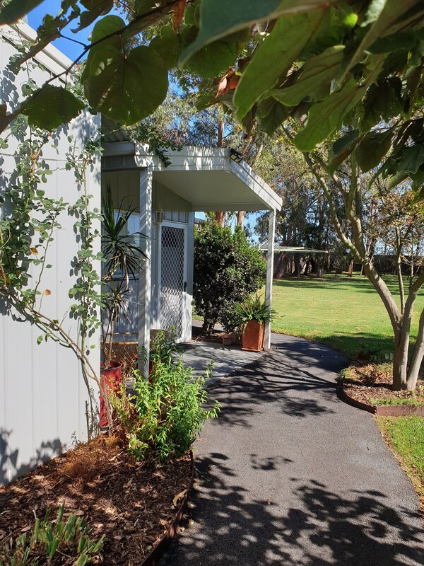 Ladybird Cottage For Two - Kilcunda