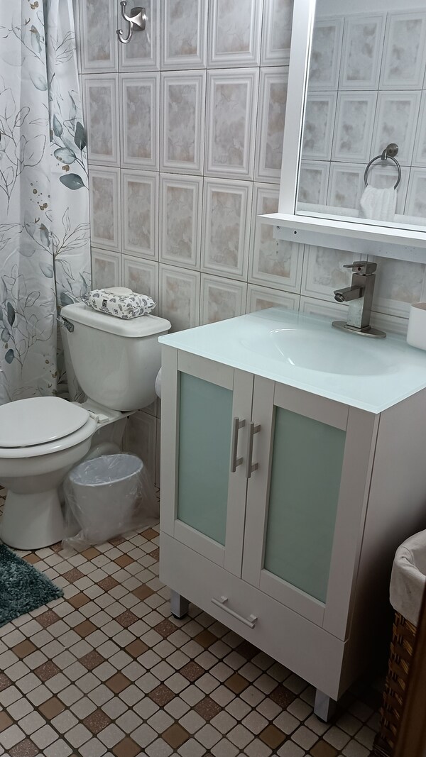 Charming 1-bedroom Apartment With Wifi And Ac In Aguas Buenas - Caguas