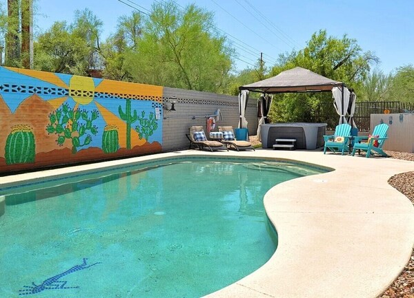 Charming 5br W/ Heated Pool/hot Tub/bbq/mtn Views - 圖森