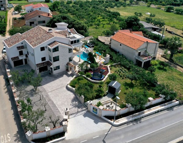 Family Friendly House With A Swimming Pool Plano, Trogir (K-23902) - Trogir