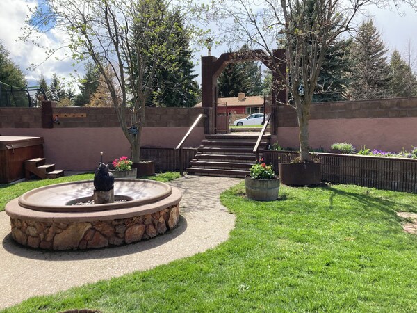 Charming 1-bedroom Guest Suite With A Hot Tub And Close To Trails. - Missoula, MT