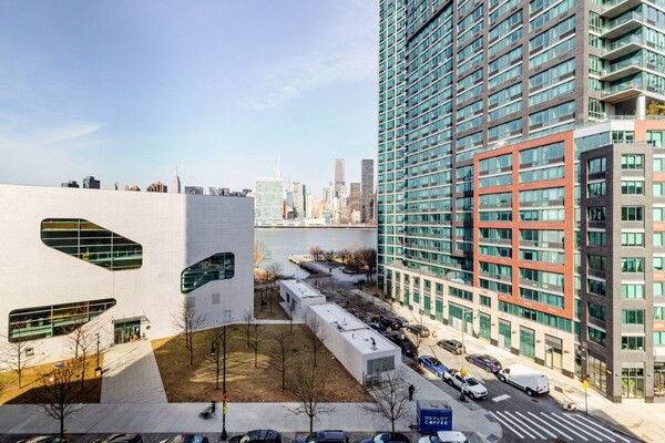 Blueground | Lic, Pool & Gym, Nr Parks - 뉴욕, NY