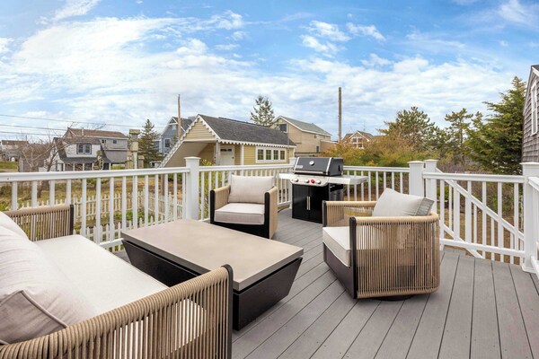 Salt And Cedar | Steps To Beach | Deck | A/c - Ipswich, MA