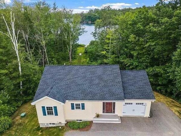 Winnisquam Landing | Lakefront | Firepit | Deck - New Hampshire