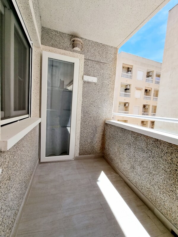 Modern And Cozy Apartment Just Steps From Los Locos Beach - Torrevieja