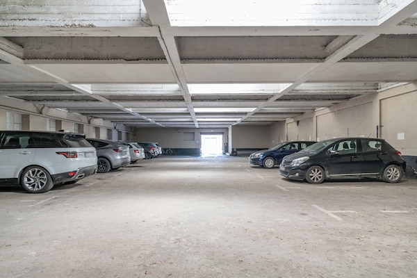 One Bedroom Apartment Near North Station - Bryssel