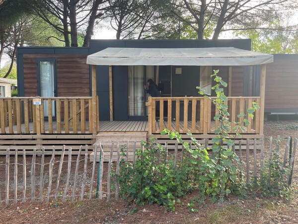 En Provence, Luberon Mobilhome Tout Confort Dans Camping 4 éToiles - Lourmarin