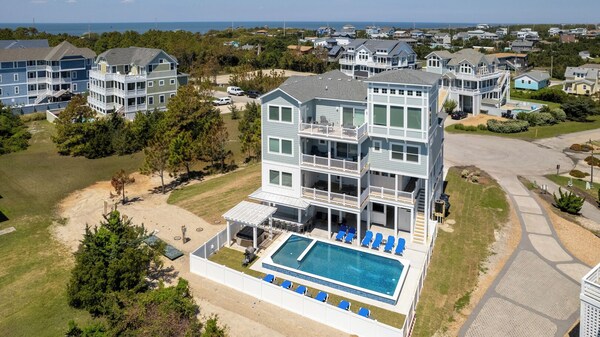 Summer Salt 10 Bedroom Home At Hattie Creef Landing - Salvo, NC