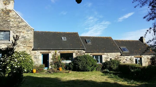 Gîte Des Hortensias - Ancienne Ferme - Vue Mer - Carantec
