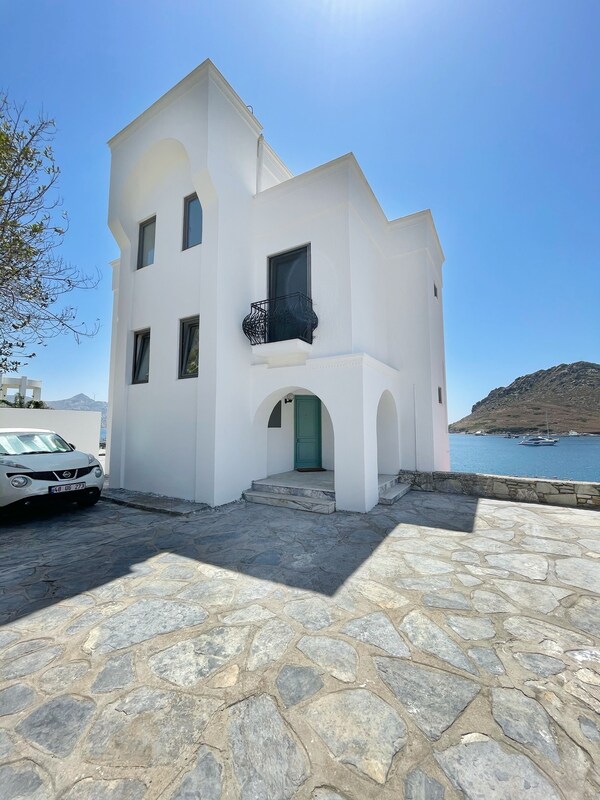 Unique House In Yalıkavak With Private Beach - Gümüşlük