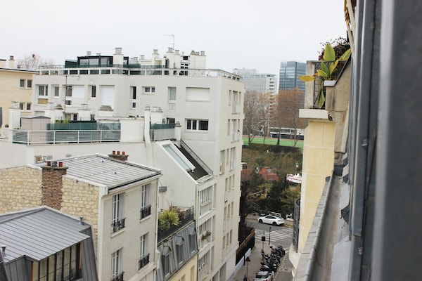New Studio Apartment In Neuilly-sur-seine - Puteaux