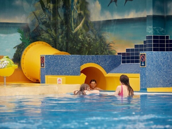 Billing Aquadrome Silver 2 Bed Caravan Ml20 - Northamptonshire