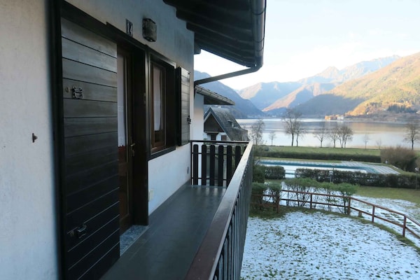 Vakantiewoning Omgeven Door Een Grote Weide - Ledro