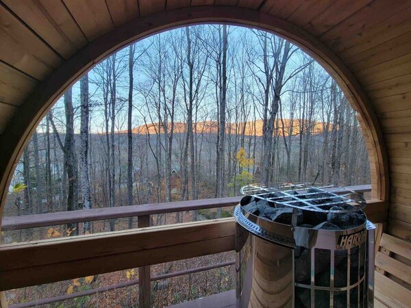 Colonels Cabin Sauna Fireplace Mountain Views - Hunter Mountain, NY