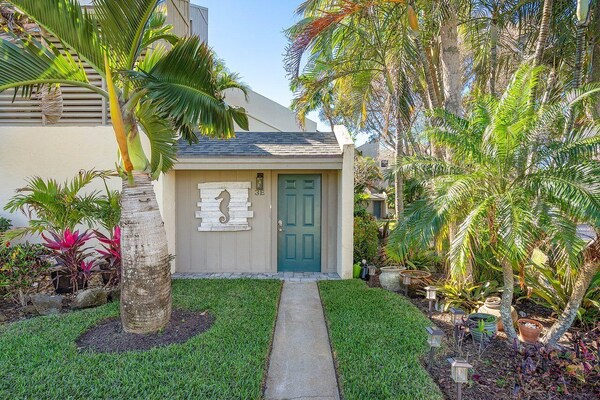 Beachside Chateau Bliss - Jupiter, FL