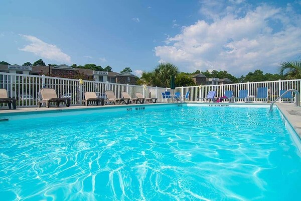 Charming 2-bedroom Condo With Wi-fi In Tranquil Sunset Beach On Golf Course. - 森塞特比奇