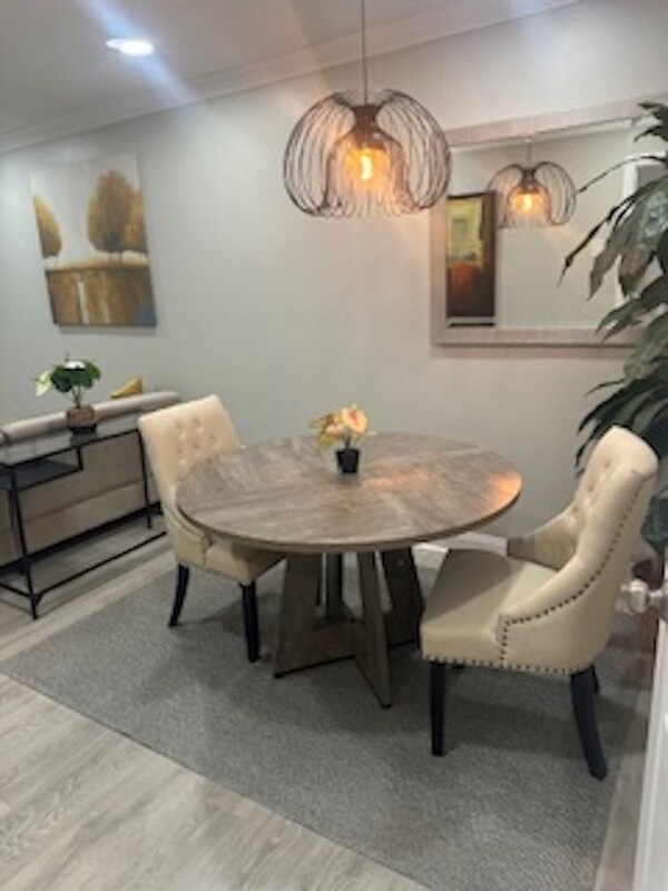 Chic Townhome Basement Apartment In Charming Crofton, Md - Pasadena, MD