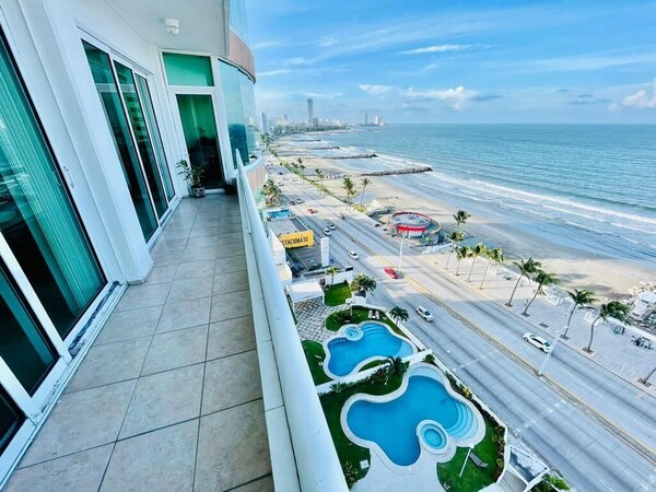 Penthouse De Superlujo Frente Al Mar! Torre Catania, Familias Bienvenidas - Veracruz