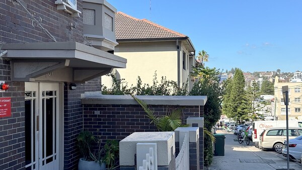 Seaside Serenity, Coogee Isyd - Bondi Beach