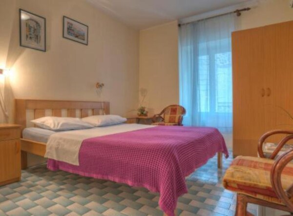 Quaint & Affordable Stay In Budva Traditional Stone House - Double Room 1 - Budva