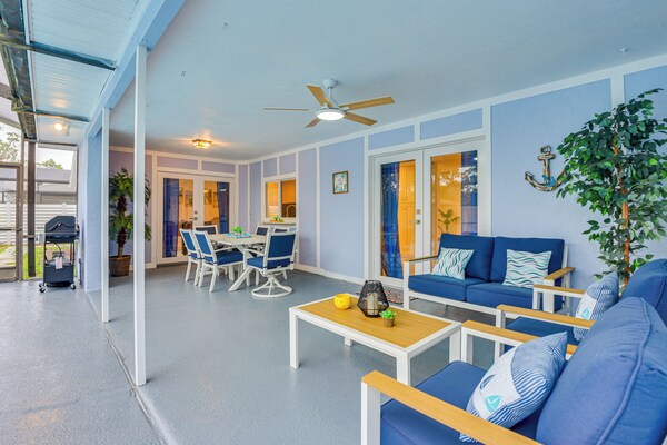 3 Mi To Beach: Spacious Sarasota Home W/ Game Room - Sarasota, FL