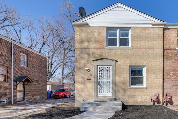 2 Mi To Calumet Park & Beach: Windy City Escape! - Hammond, IN