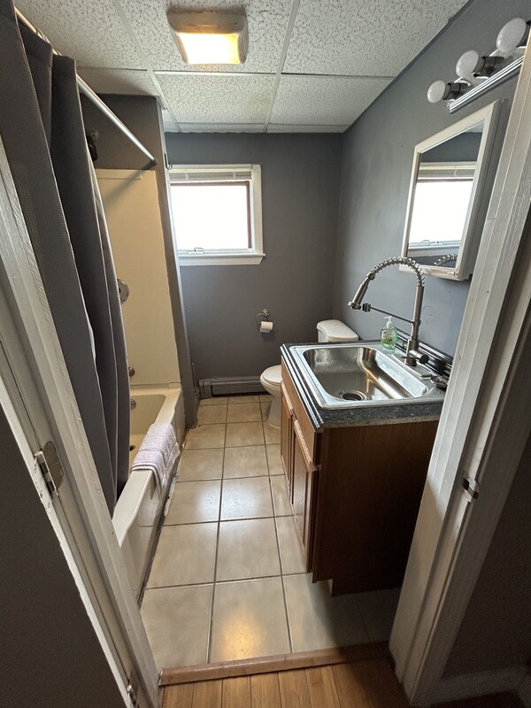 Nice Spacious Room Near Whole Foods, Brown Univer. - Warwick