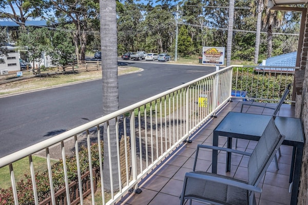 Beachfront Apartments: Upstairs Fishpen - Merimbula