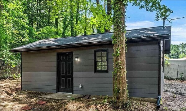 Cozy Studio In Awesome Atlanta With Wifi, Ac - Douglasville, GA