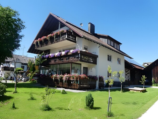 Apartment 'Diepold' With Mountain View, Shared Garden And Wi-fi - Lindau