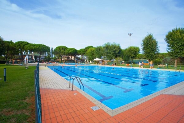 Casa A Schiera In Residence Con Piscina - Bibione Pineda