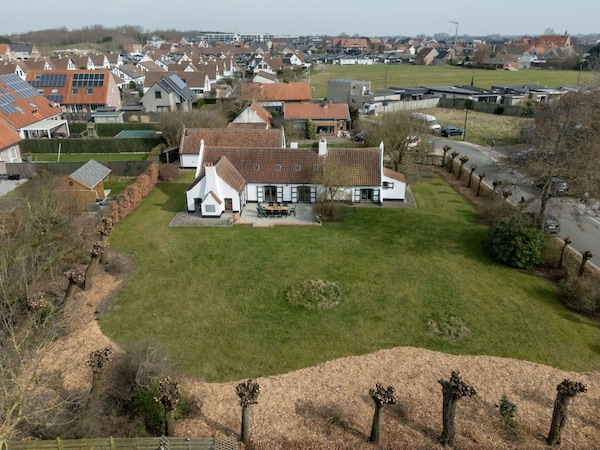 Estupenda Casa De Vacaciones Privada Con Wifi, Tv, Terraza, Mascotas Permitida Y Aparcamiento - Ostende