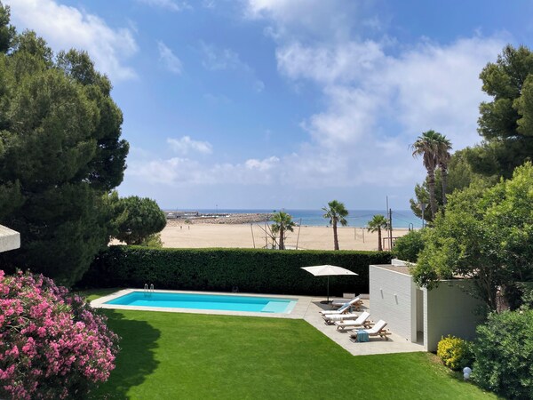 Villa Con Piscina Delante Del Mar - Roda de Bará