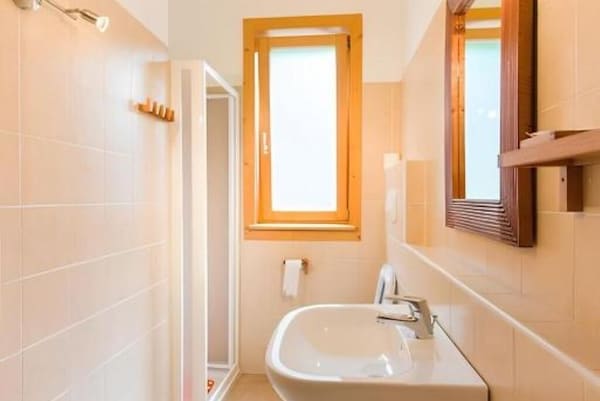 Agriturismo Prisma: Single Room With Private Bathroom - Comer See