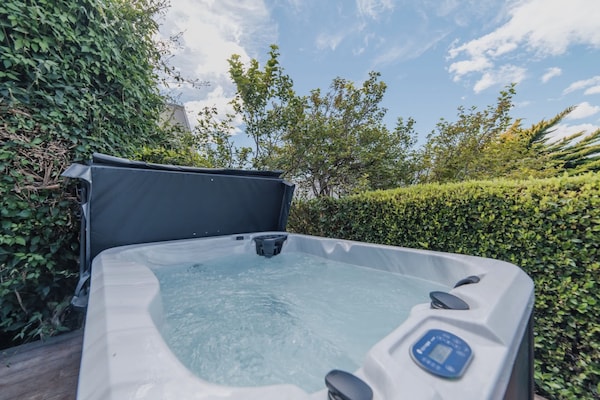 The Andromeda Hideaway - 6br,hot Tub, Bbq - Lake Tekapo