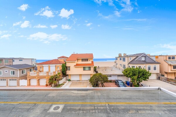30% Off June Wkdays, 100 Feet To Sand, Ocean Views - Port Hueneme, CA