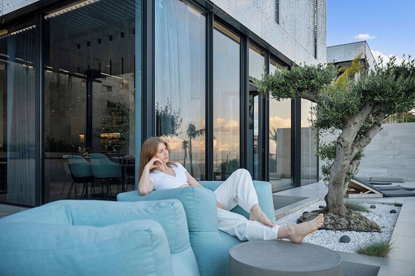 Saudade Residence - Futuristic Ultra Luxury Ocean Zen Retreat - Award Winning - Ponta do Sol