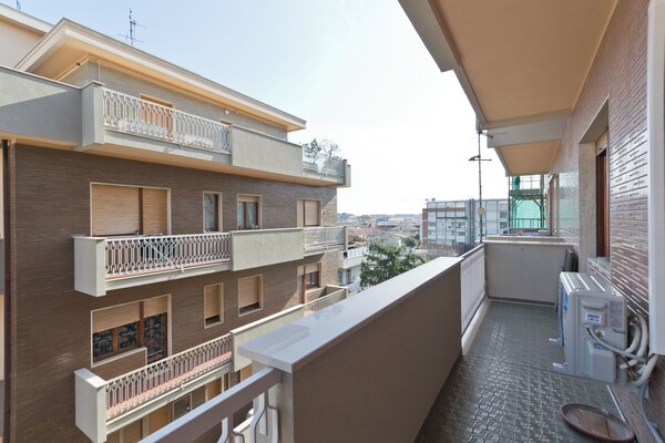 Casa Miranda - One Bedroom Apartment, Sleeps 6 - Montesilvano